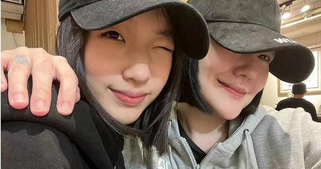 小s参加大女儿毕业晚会 小s大女儿长裙冷艳逼人——上海热线娱乐频道